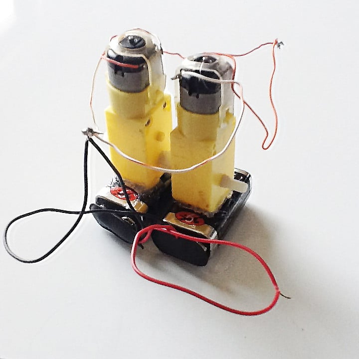 How to Build a Simple DIY Walking Robot | Custom | Maker Pro