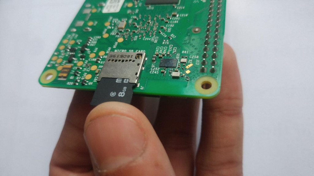 Turn an Old Monitor to a Smart TV Using Raspberry Pi & Kodi | Raspberry ...