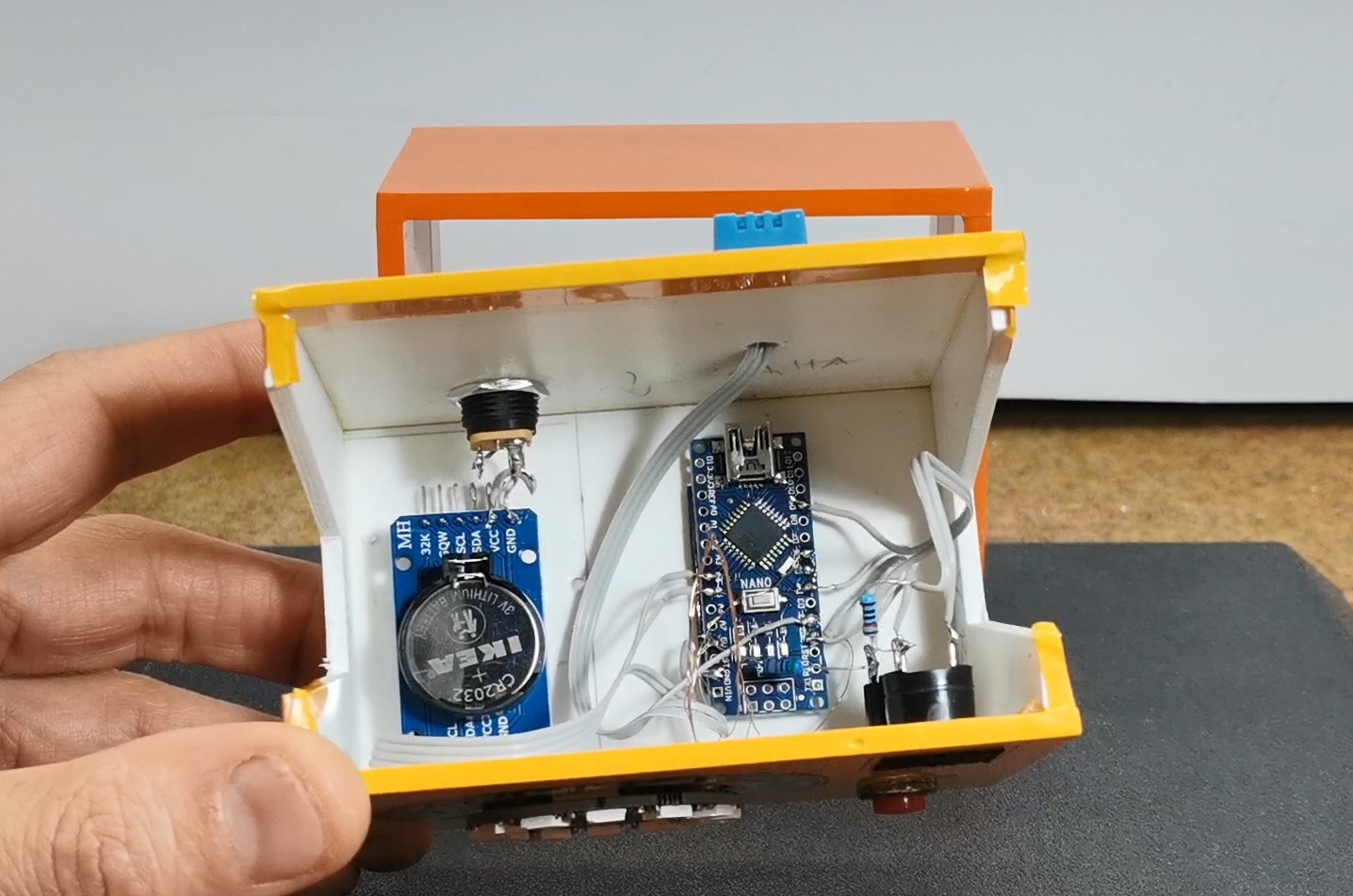 Unusual Led Ring Arduino Clock, Temperature, and Humidity meter ...