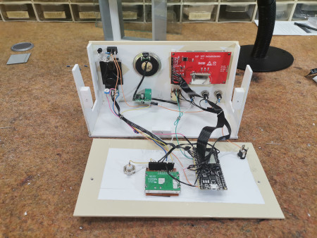 Simple TEF6686 DSP AM FM tuner with ESP32 microcontroller | Arduino | Maker Pro