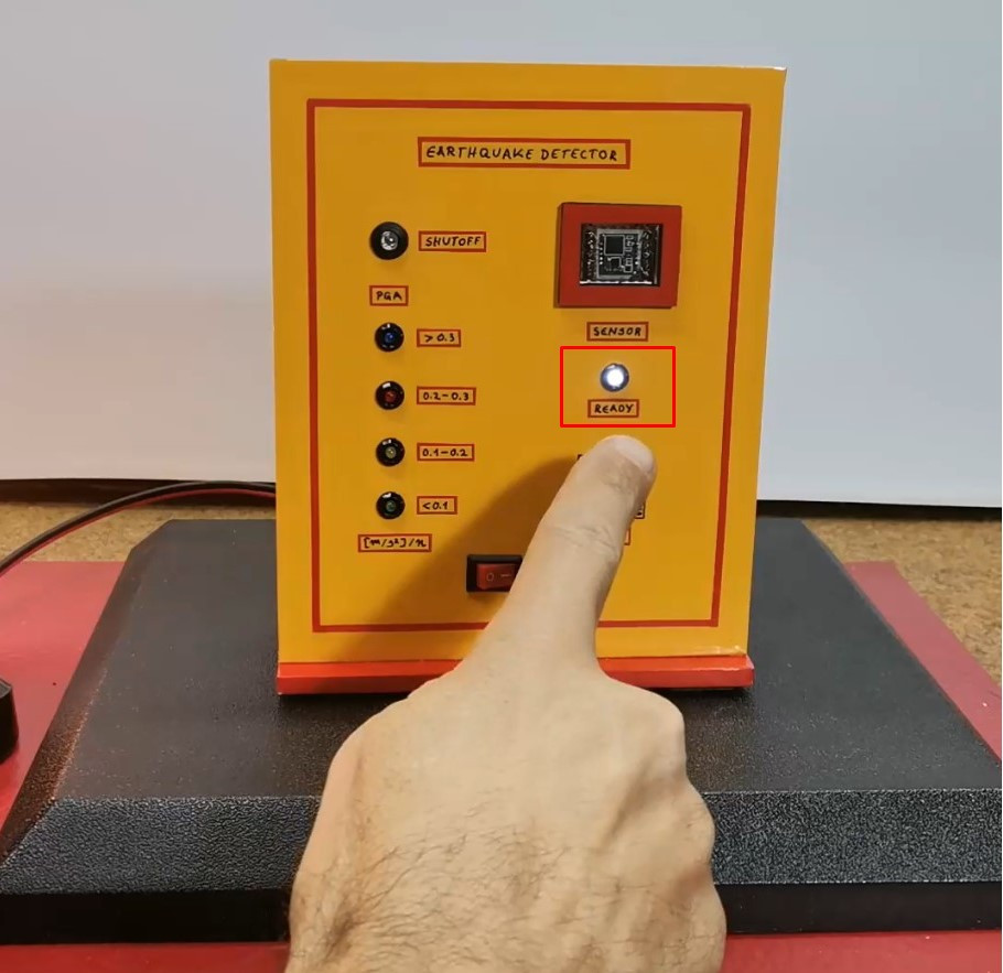 Arduino Eatrthquake alarm and protection system with D7S seismic Sensor ...