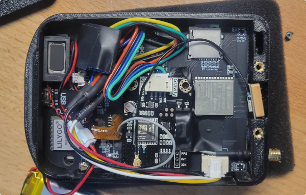 Secure Off-Grid Mesh Communicator with GPS | Arduino | Maker Pro