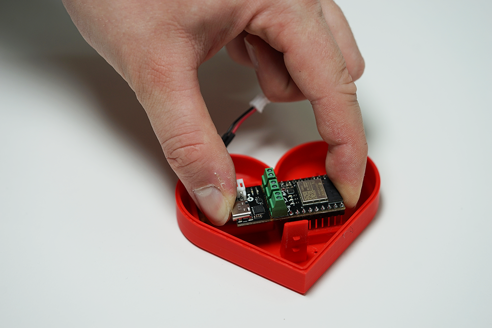 Haptic Heart Jukebox | Arduino | Maker Pro