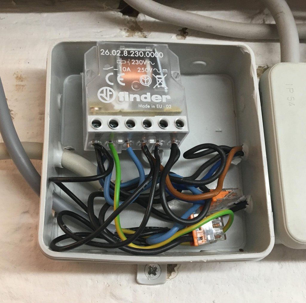 An Automated Light Switch System for Smarthomes That Anyone Can Use ...