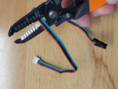 Secure Off-Grid Mesh Communicator with GPS | Arduino | Maker Pro