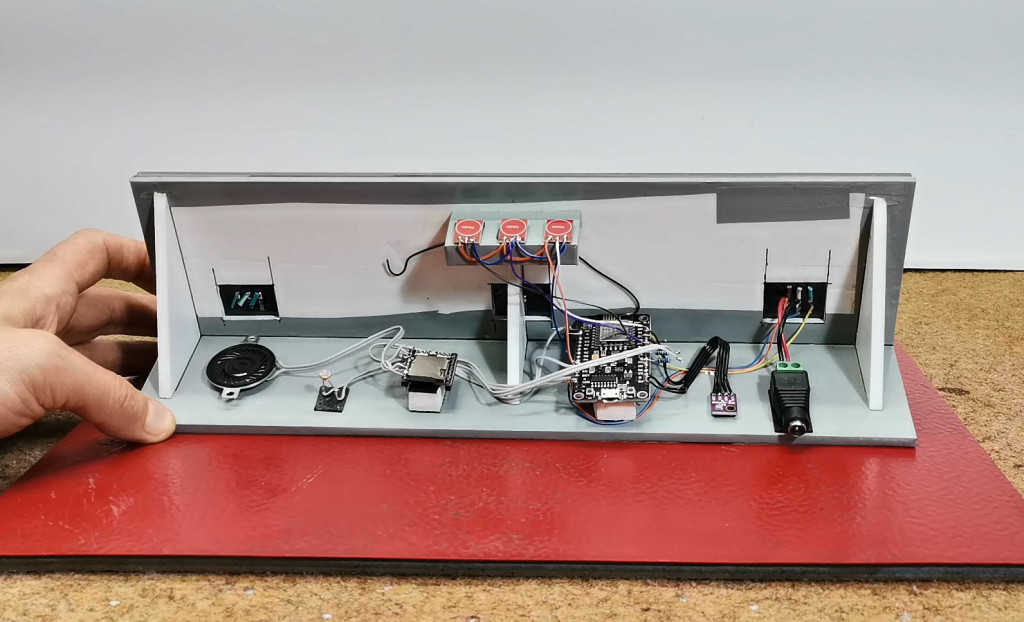 ESP2866 controlled 8x32 matrix WS2812 Leds (Awtrix project) | Arduino ...