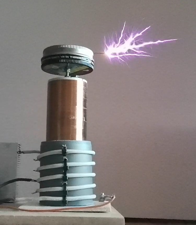 Single Mosfet Mini SSTC Tesla coil with 10 + cm Spark | Arduino | Maker Pro