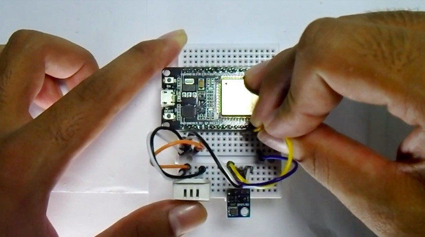 How to Create a Weather Station With Sensors and an ESP32 | Everything ...