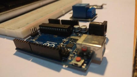 How To Control a 5V Relay With Bluetooth Using an Arduino and an ...